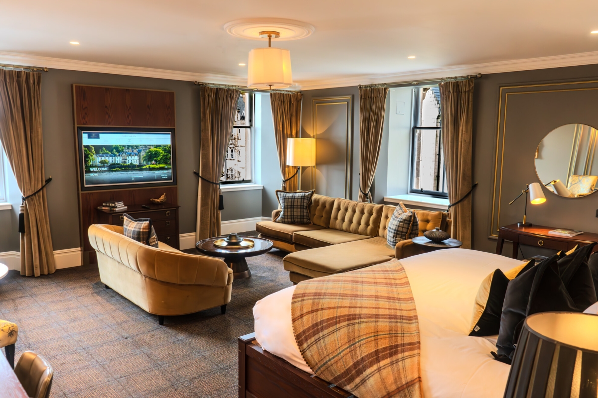 Loch View Suite Auld House | Cameron House Resort & Lodges
